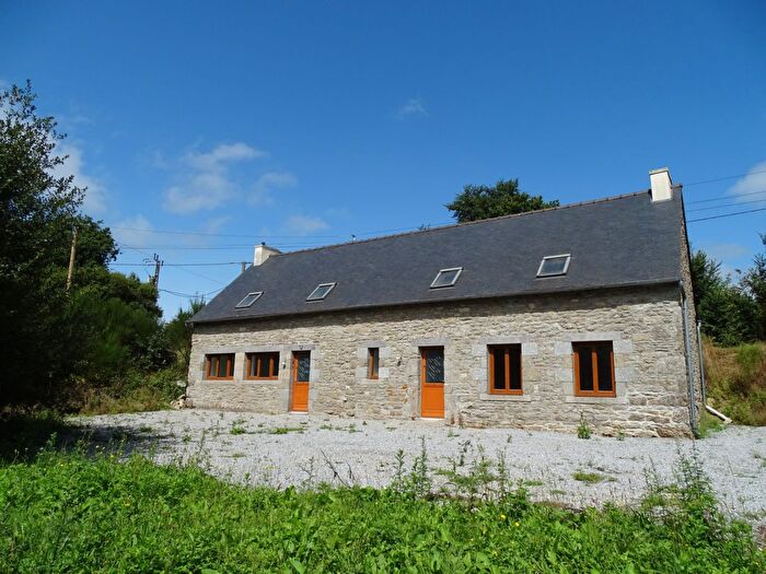 Maison à vendre - Bourbriac - 6 pièces - 3 chambres