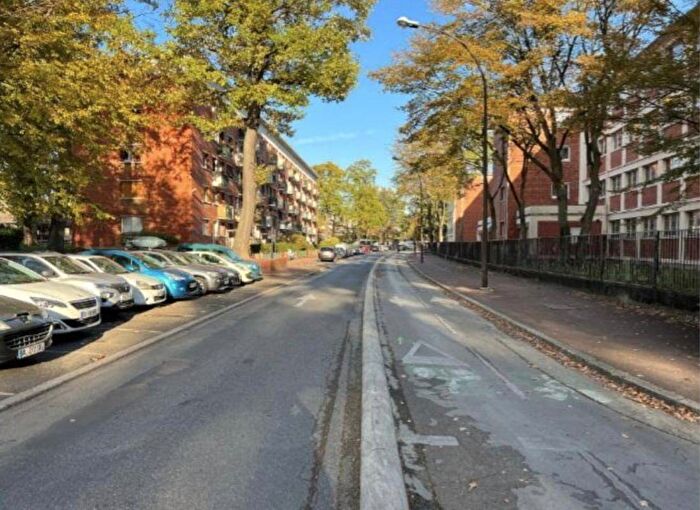 Appartement à louer - Charles de Gaulle-Léon Jouhaux, Livry-Gargan - 4 pièces - 2 chambres