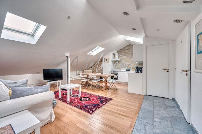 Appartement à louer - Armagis, Saint-Germain-en-Laye - 4 pièces - 3 chambres