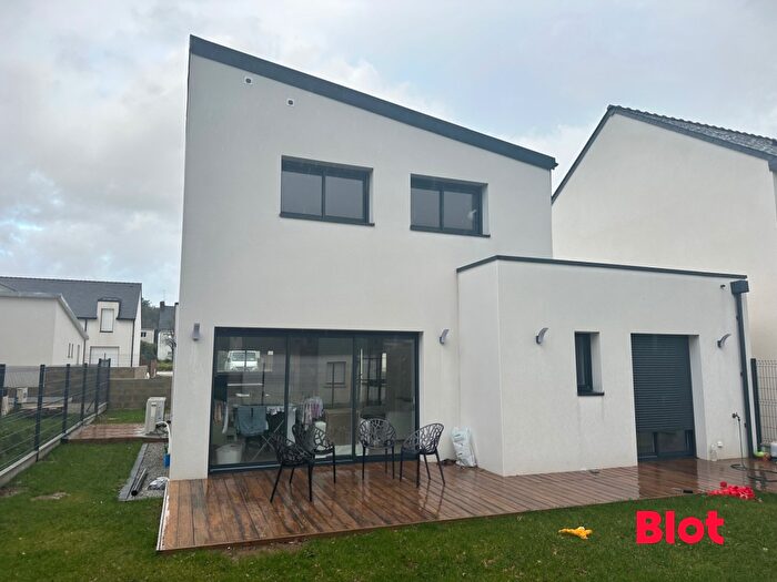 Maison à vendre - Locqueltas - 5 pièces - 4 chambres