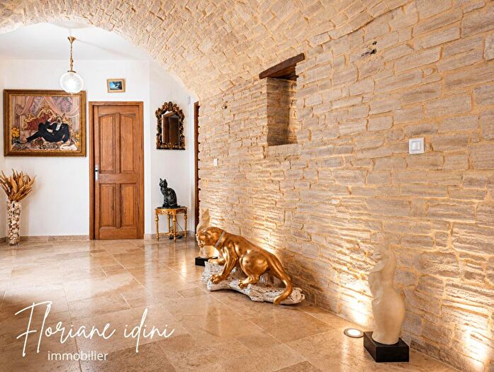 Maison 5 pièces à vendre à Peyruis
