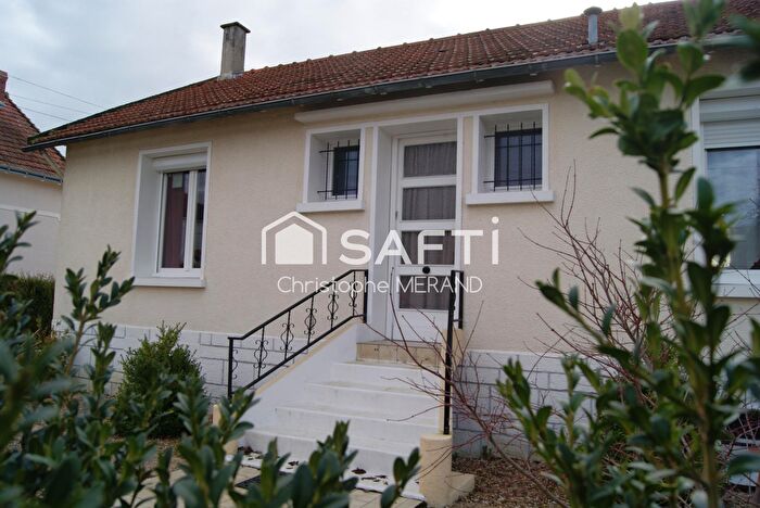 Dangé-Saint-Romain - Maison 6 pièces à vendre