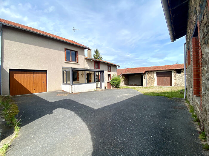 Neaux - Maison 7 pièces à vendre