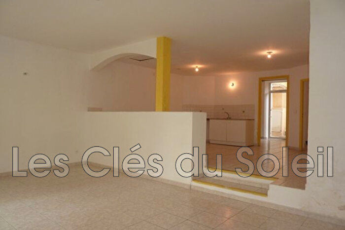 Appartement à louer - Toulon, Saint-Roch - 2 pièces - 1 chambre