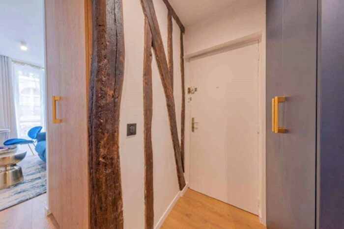 Appartement à louer - Muette Sud, Paris ème arrondissement - 1 pièce