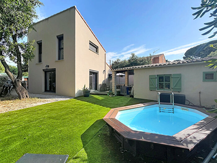 Maison 4 pièces à Saint-Cyr-sur-Mer, Gare, La Miolane, Bel-Air, à louer