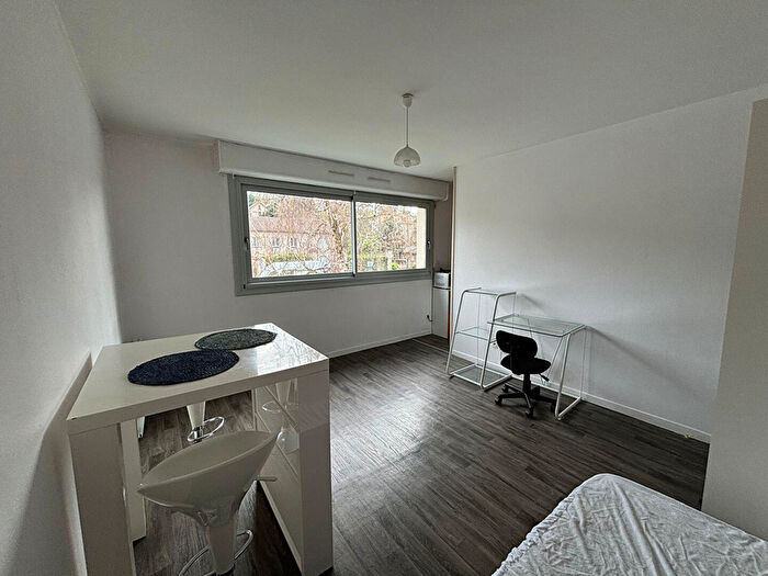 Appartement à louer - Poitiers, Trois Cités - 1 pièce