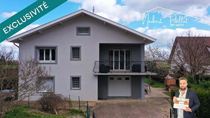 Maison à vendre - Saint-Martin-Belle-Roche - 8 pièces - 6 chambres