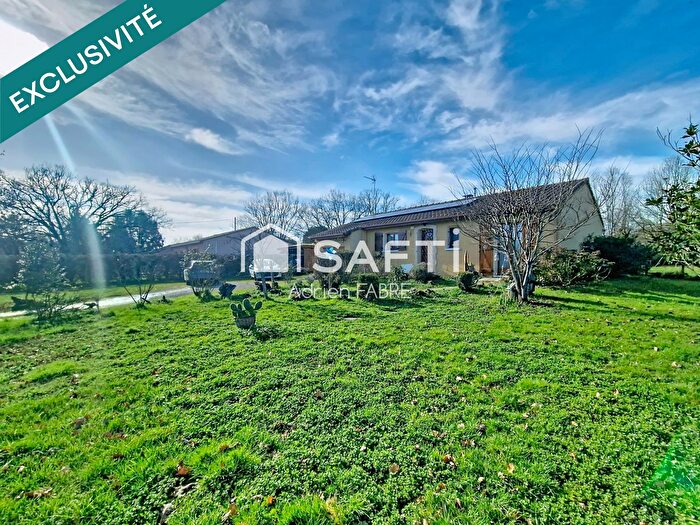 Maison à vendre - Villaudric - 4 pièces - 3 chambres