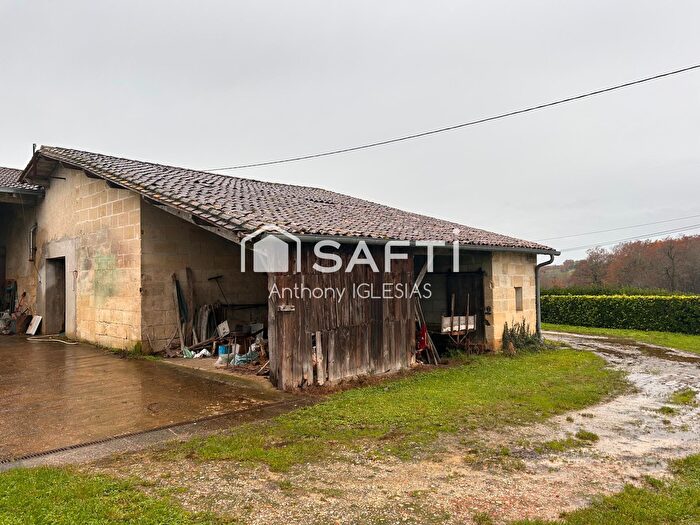 Maison à vendre - Saint-Germain-du-Puch - 1 pièce - 3 chambres