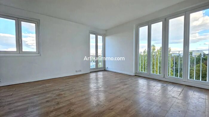 Appartement 4 pièces à vendre à Sucy-en-Brie, Rond d'Or