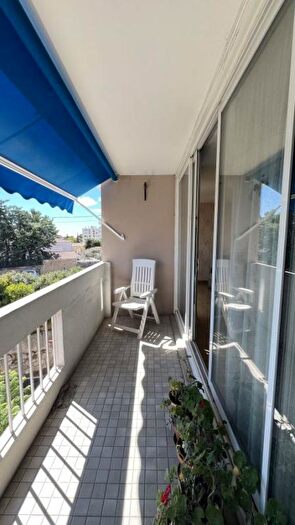 Appartement à vendre - Marseille e  - 4 pièces - 3 chambres