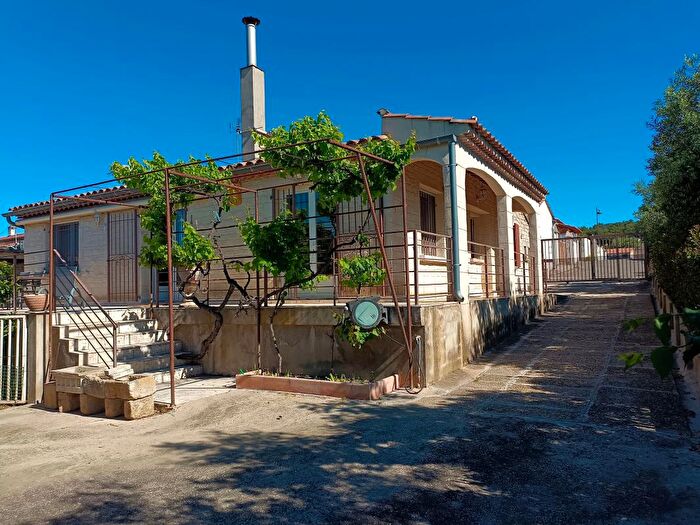 Maison 3 pièces à vendre à Beaucaire, Centre-ville