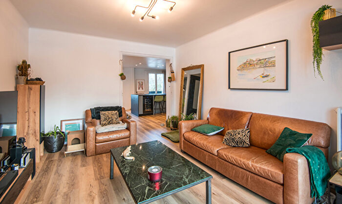 Appartement à vendre - Rodez, Amphithéatre - 3 pièces - 2 chambres