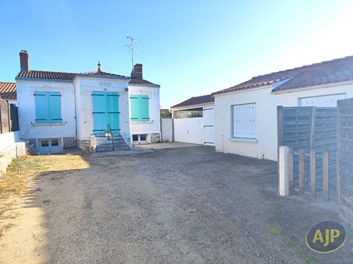 Maison à vendre - LAiguillon-sur-Mer - 6 pièces - 4 chambres