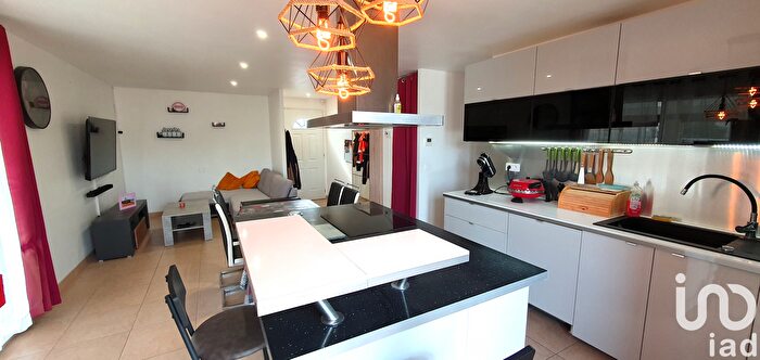 Maison à vendre - Thézan-des-Corbières - 4 pièces - 3 chambres