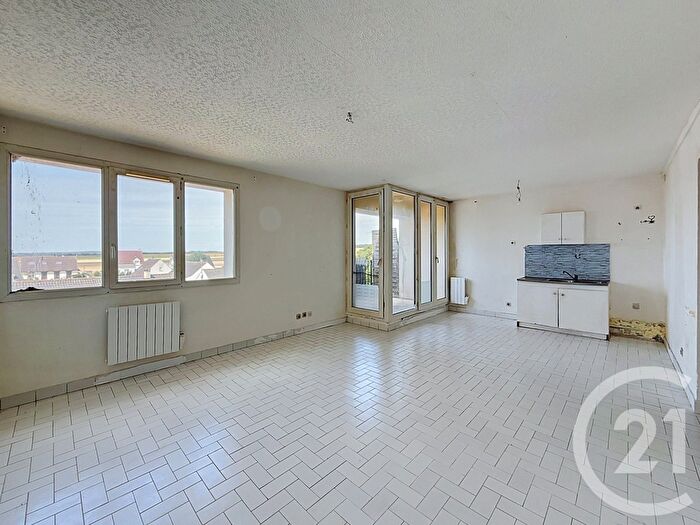 Gouaix : Appartement 1 pièce à vendre