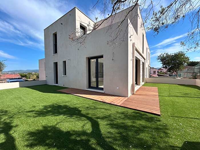 Six-Fours-les-Plages, Roumagnan, Talian, Audibert, Verger : Maison 4 pièces à vendre