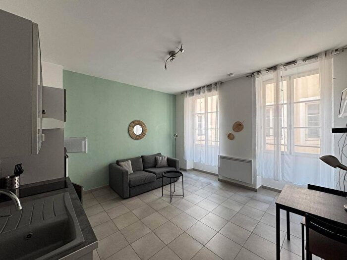 Les Grandes Carmes, Marseille 2ème arrondissement : Appartement 2 pièces à louer