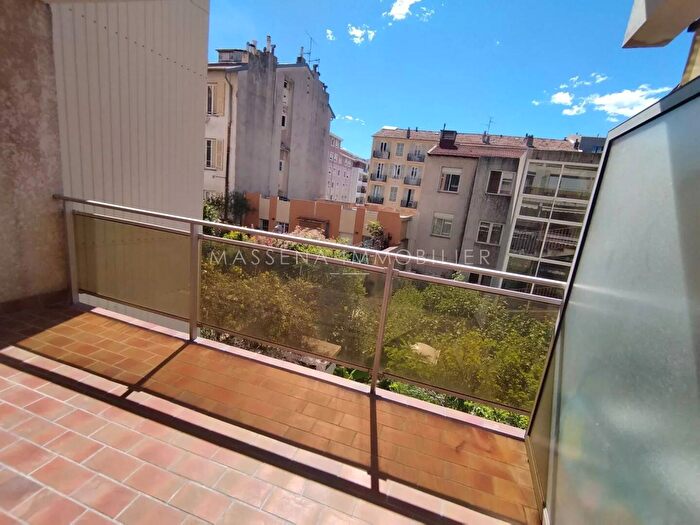 Appartement à louer - Riquier, Nice - 2 pièces - 1 chambre