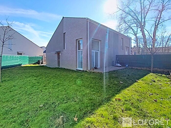 Maison à louer - Noue Caillet-Terre Saint Blaise-Les Mérisiers, Bondy - 4 pièces - 3 chambres