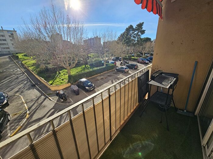 Appartement à vendre - Marseille e , Saint-Tronc - 4 pièces - 4 chambres