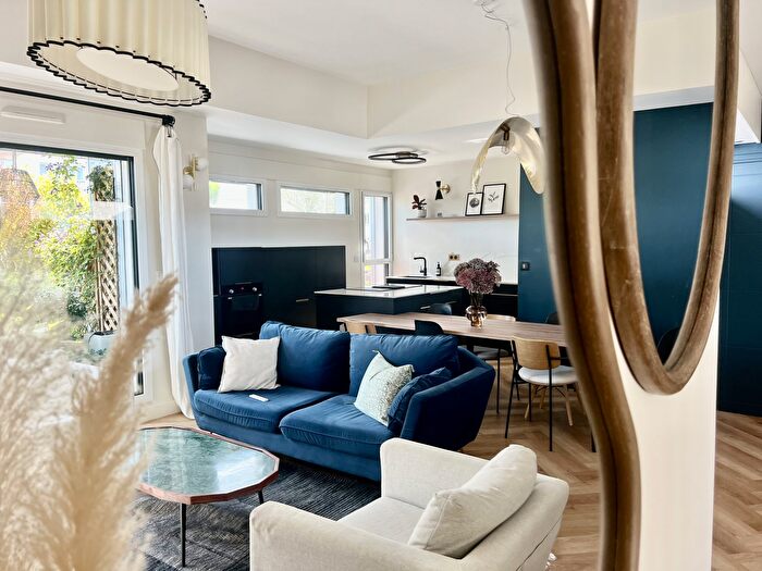 Appartement à vendre - Vannes, Gare - 4 pièces - 3 chambres