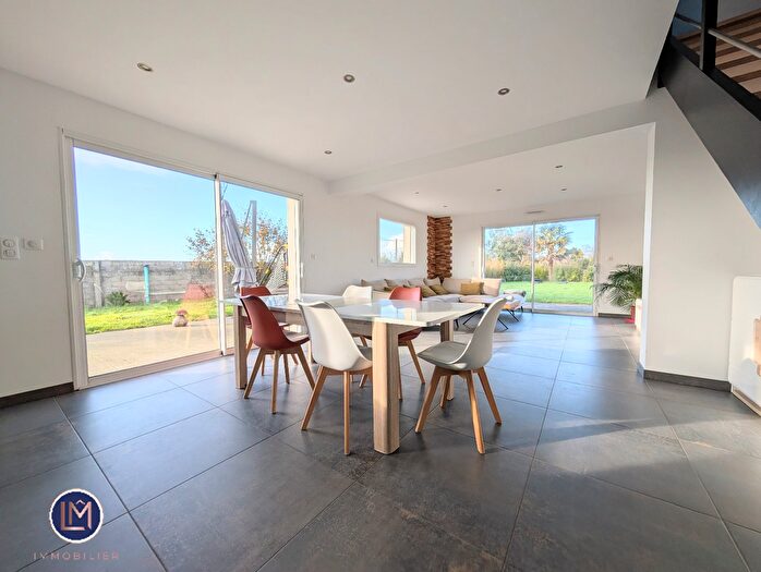 Maison à vendre - La Chevrolière - 7 pièces - 4 chambres