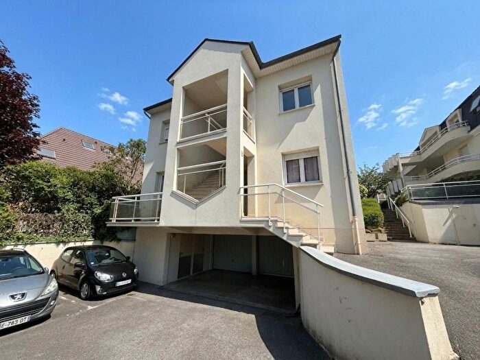 Villiers-sur-Marne, Les Luats : Appartement 3 pièces à vendre