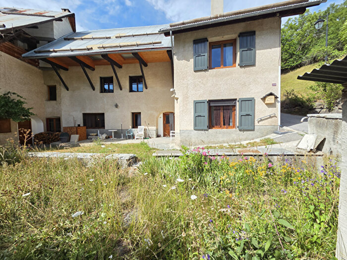 Saint-Chaffrey : Maison 7 pièces à vendre