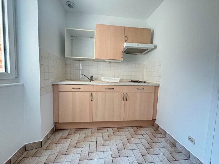 Appartement à louer - Quartiers Centre, Fougères, Sévigné - 1 pièce - 1 chambre