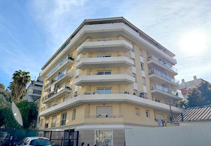 Appartement à vendre - Nice, Saint-Roch - 3 pièces - 2 chambres