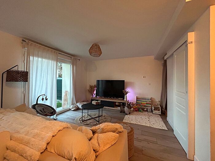 Appartement à louer - Saint-Chéron - 3 pièces - 2 chambres