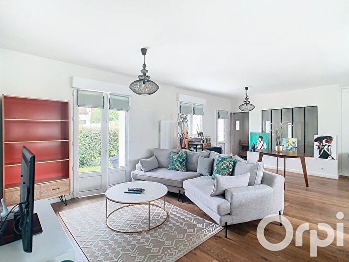 Appartement à louer - Maisons-Alfort, Charentonneau - 2 pièces - 1 chambre