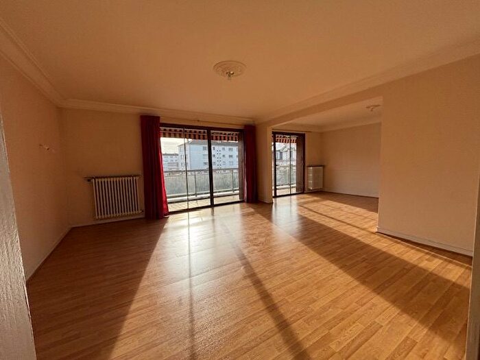 Appartement à louer - Périgueux, Centre-ville, La Gare, Saint-Martin - 4 pièces - 3 chambres