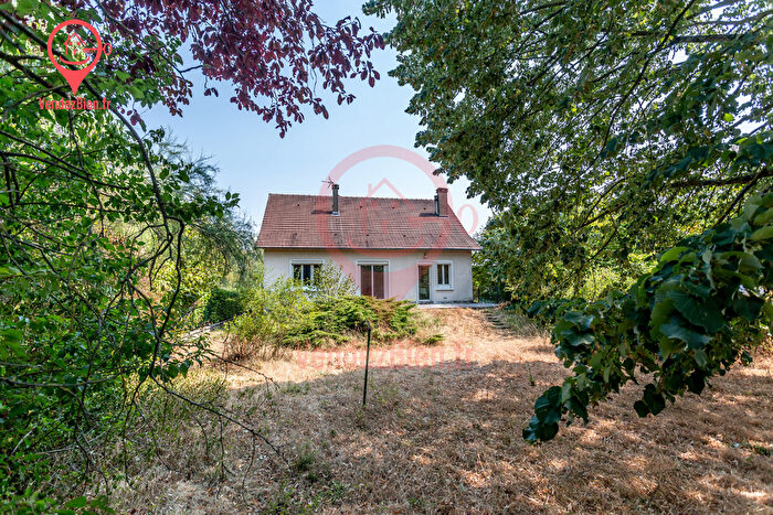 Maison 8 pièces à Saint-Doulchard, à vendre