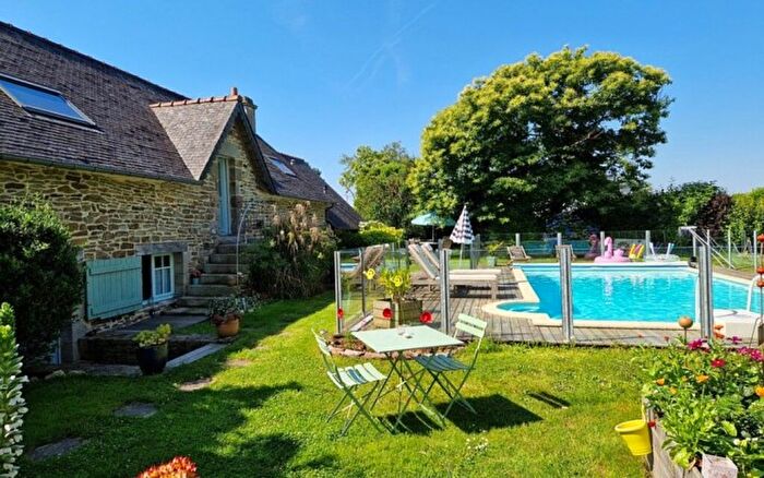 Maison à vendre - Quimperlé - 5 pièces - 3 chambres