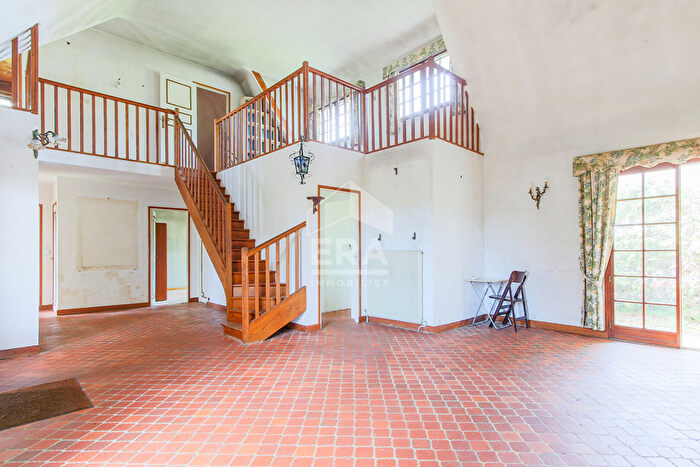 Maison 7 pièces à Beynes, à vendre