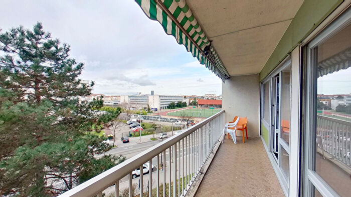 Appartement à vendre - Lyon e , Bachut, Transvaal - 4 pièces - 3 chambres