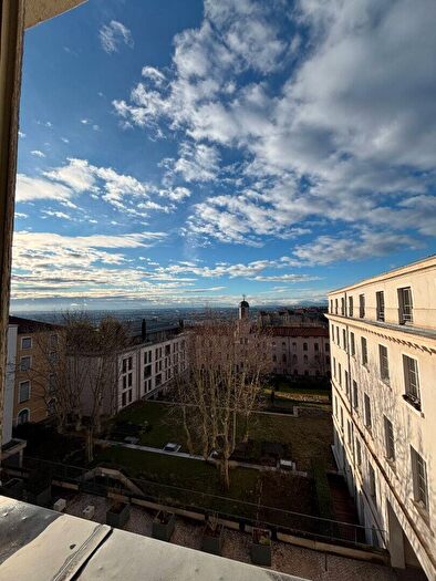 Appartement à louer - Fourvière-Saint Just, Lyon ème arrondissement - 4 pièces - 3 chambres