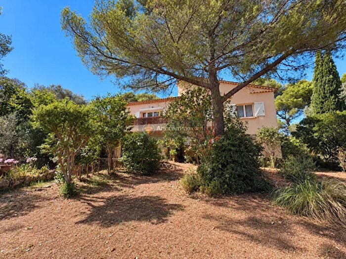 Saint-Raphaël, Plateau Notre-Dame : Maison 6 pièces à vendre
