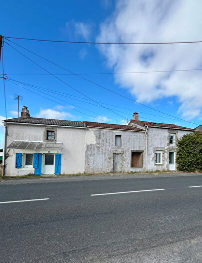 Corcoué-sur-Logne : Maison 5 pièces à vendre