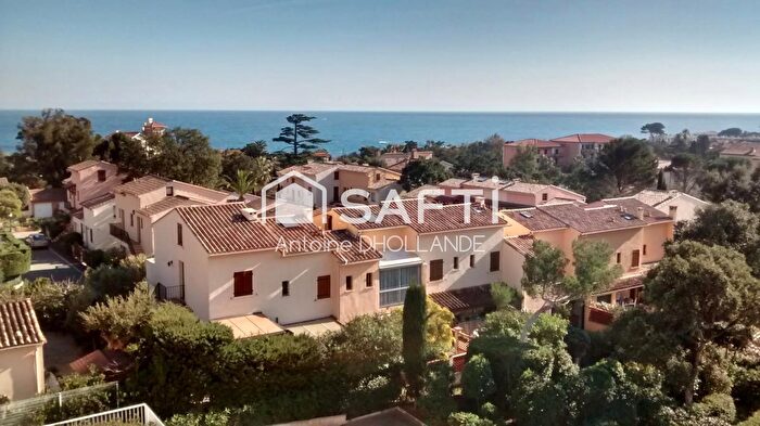 Appartement à vendre - Fréjus, Saint-Aygulf - 3 pièces - 2 chambres
