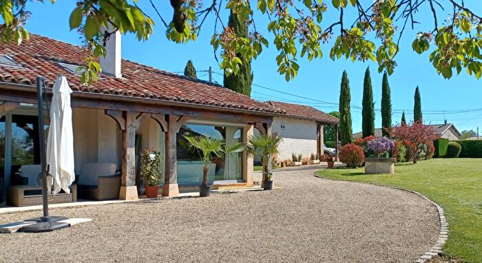 Maison à vendre - Bourg-en-Bresse, Grande Reyssouze, Grand Challes - 8 pièces - 4 chambres