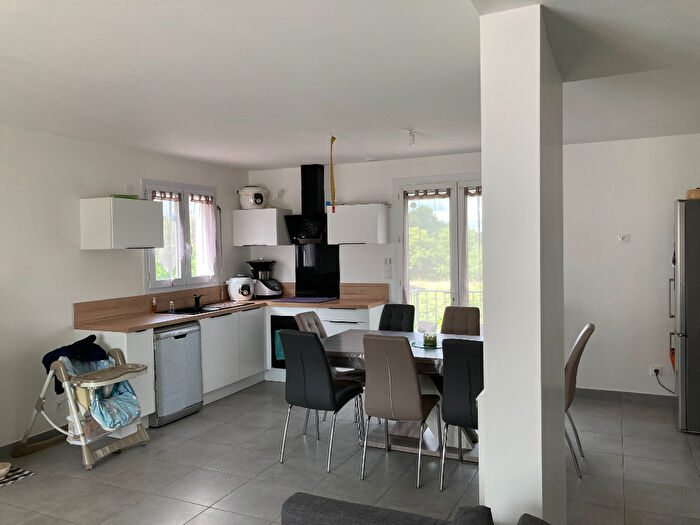 Maison à louer - Le Fuilet - 4 pièces - 3 chambres