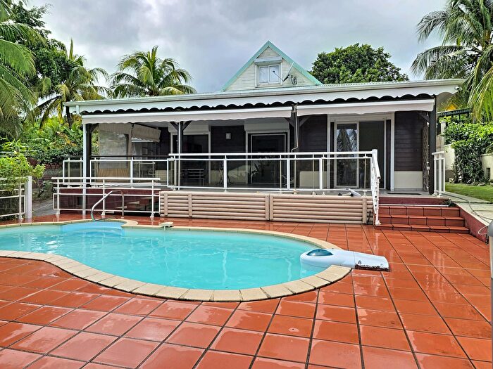 Maison à vendre - Sainte-Rose - 4 pièces - 3 chambres