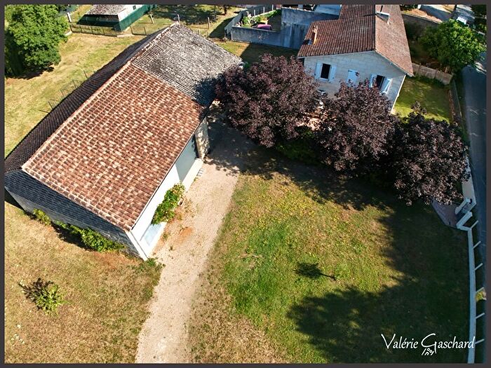 Saint-Seurin-sur-l'Isle - Maison 5 pièces à vendre