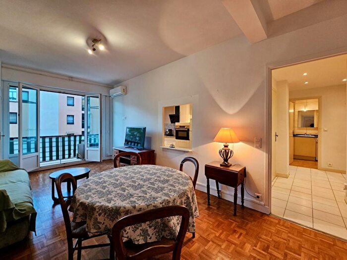 Appartement 2 pièces à vendre à Nice, Gambetta