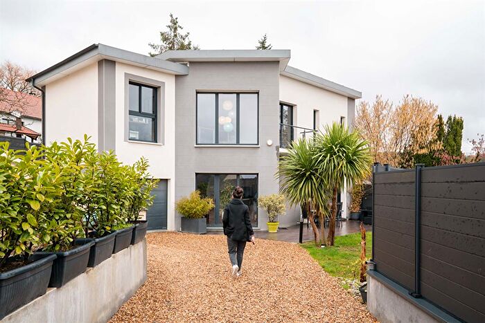 Maison à vendre - Saint-Leu-la-Forêt, Les Côteaux - 8 pièces - 5 chambres