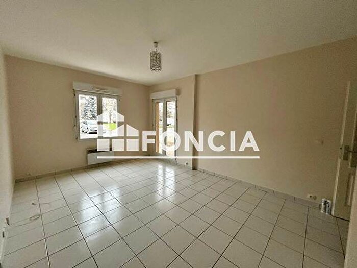 Appartement à louer - Petit Dammarie-Croix Saint Jacques, Dammarie-les-Lys - 2 pièces - 1 chambre